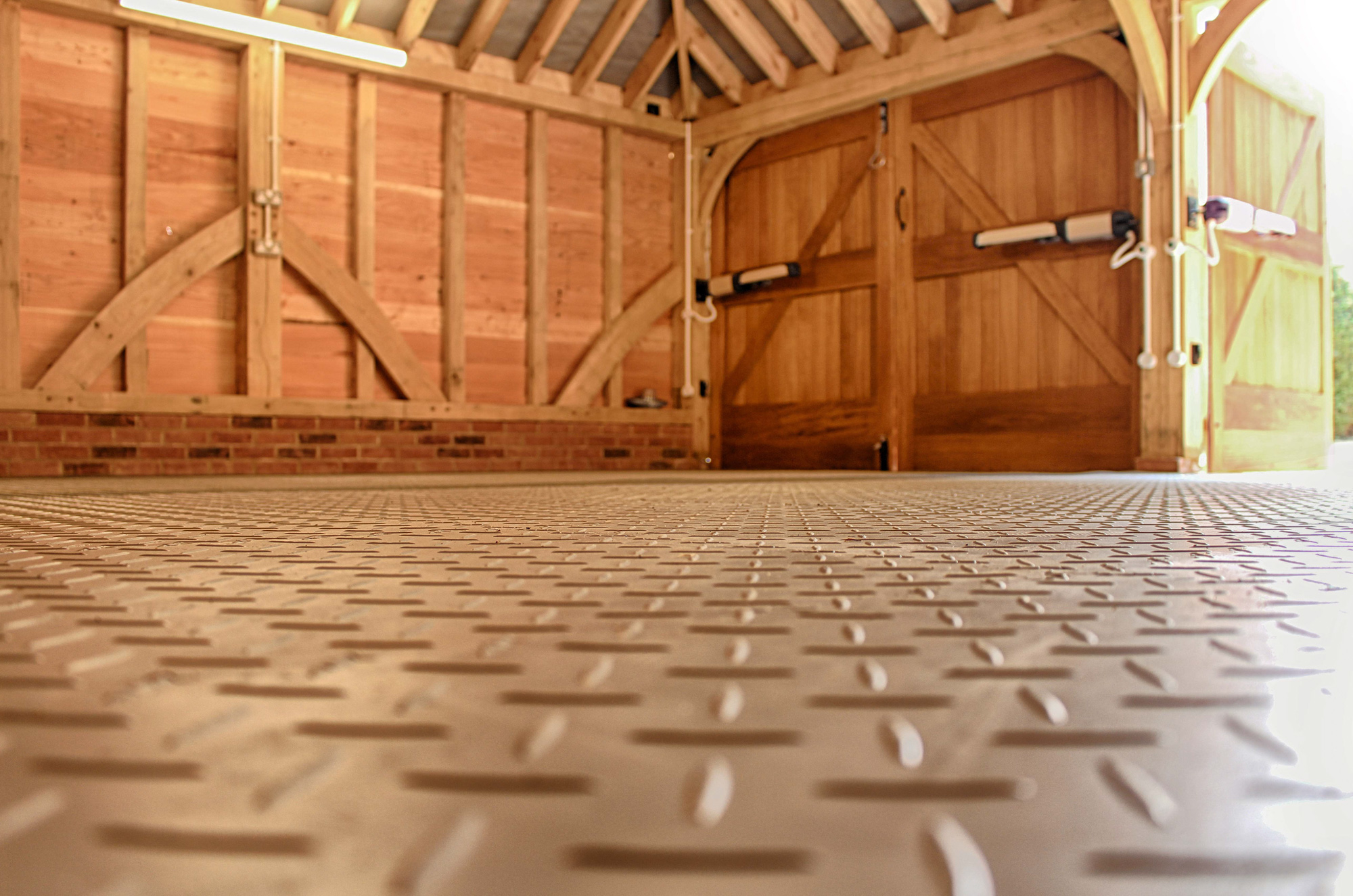 Oak Garages | Traditional Oak Garages | Gallery | Single Storey Barns